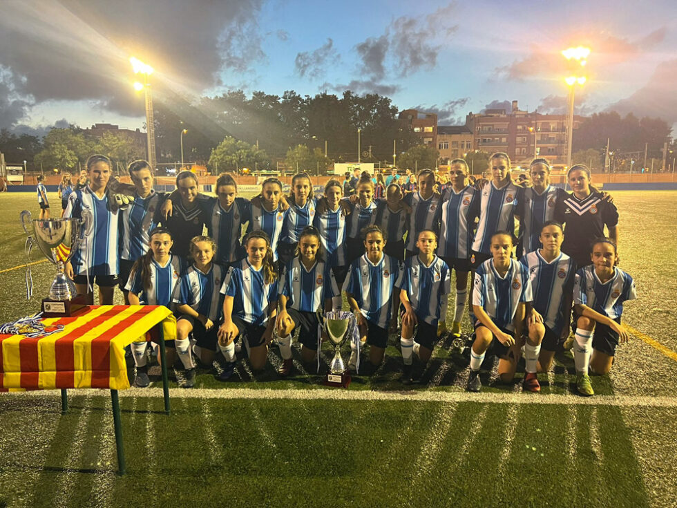 > FC BARCELONA: Campeón SANT GABRIEL CUP 2022 – FEMENÍ INFANTIL | CE ...